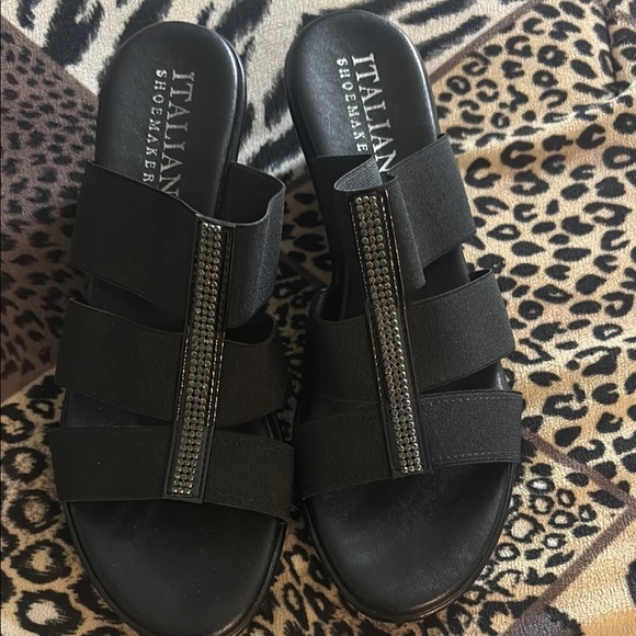 Italian Shoemakers | Shoes | Italian Shoemakers Black Sandals | Poshmark